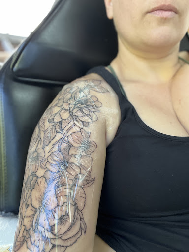 Discover Leading minimalist tattoo artists in North Carolina | TattooLoc