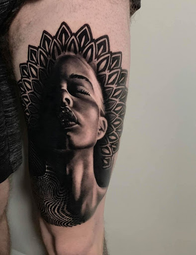 Looking for a minimalist tattoo artists in Milwaukee, WI? Browse our ...