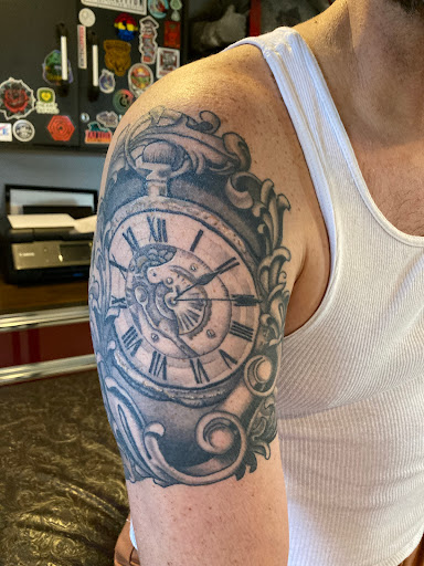Discover Leading minimalist tattoo artists in Texas | TattooLoc