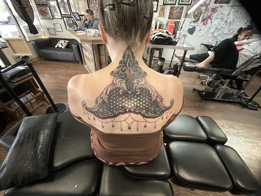 Looking for a minimalist tattoo artists in Louisville, CO? Browse our ...